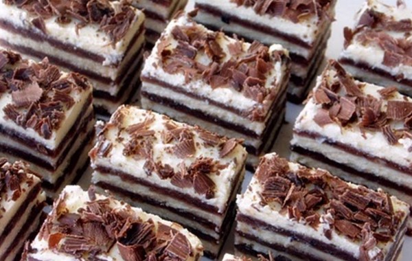 Poslastica za 5: Kremasti kolač bez jaja